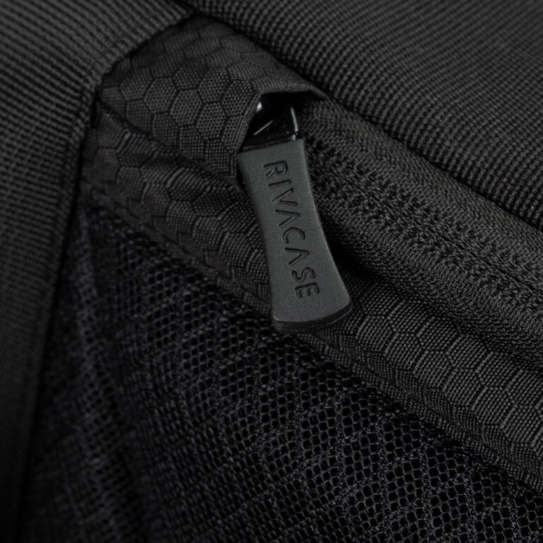 RIVACASE MOCHILA 15.6" DIJON NEGRA - Faxon Chile